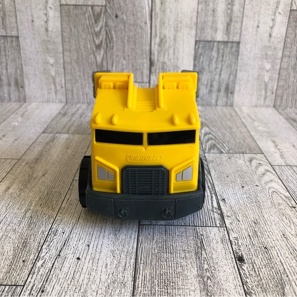 Mattel | Toys | Mattel Matchbox Car Carrier Hauler Semi Truck Tractor ...